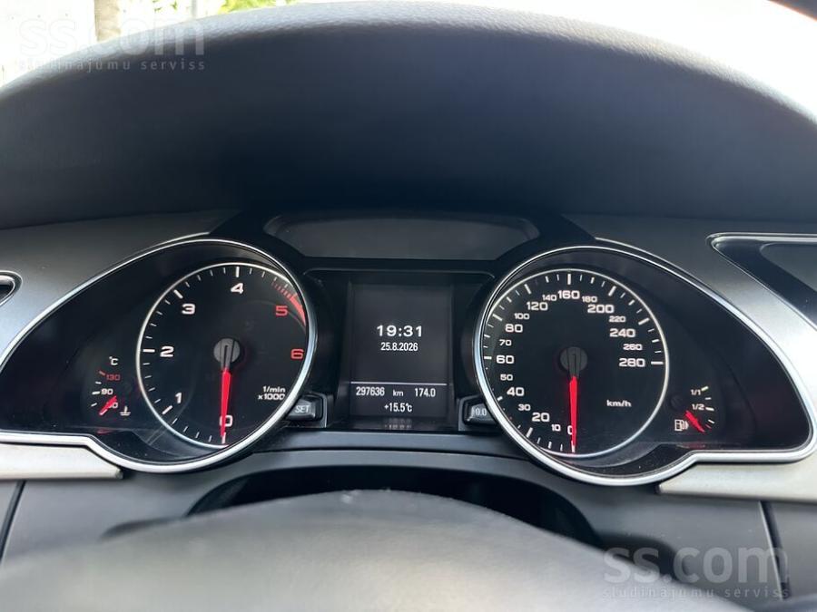 White Audi A5 2010 in Riga, with an engine capacity of 3.00 L and mileage of 298 thousand km for 7300 €, photo 12 on AUTOMOTO.COM.LV