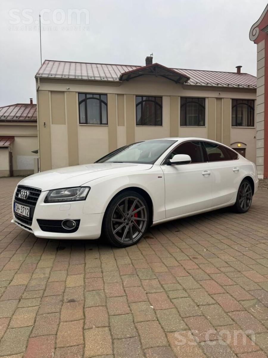 Balts Audi A5 2010 Bauska, ar dzinēja tilpumu 2.70 L un nobraukumu 288 tūkst. km par 5700 €, foto 1 vietnē AUTOMOTO.COM.LV