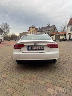 Balts Audi A5 2010 Bauska, ar dzinēja tilpumu 2.70 L un nobraukumu 288 tūkst. km par 5700 €, foto 6 vietnē AUTOMOTO.COM.LV
