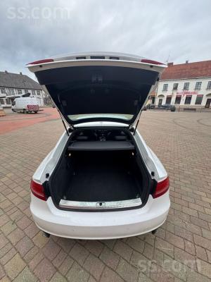 Balts Audi A5 2010 Bauska, ar dzinēja tilpumu 2.70 L un nobraukumu 288 tūkst. km par 5700 €, foto 8 vietnē AUTOMOTO.COM.LV