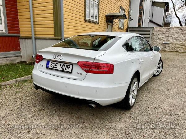 Balts Audi A5 2011 Tallina, ar dzinēja tilpumu 2.00 L un nobraukumu 145 tūkst. km par 8000 €, foto 3 vietnē AUTOMOTO.COM.LV