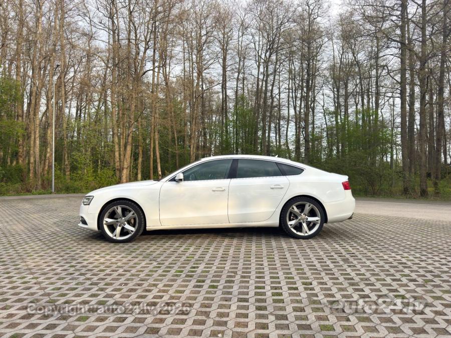 White Audi A5 2012 in Tallinn, with an engine capacity of 3.00 L and mileage of 288 thousand km for 9400 €, photo 6 on AUTOMOTO.COM.LV