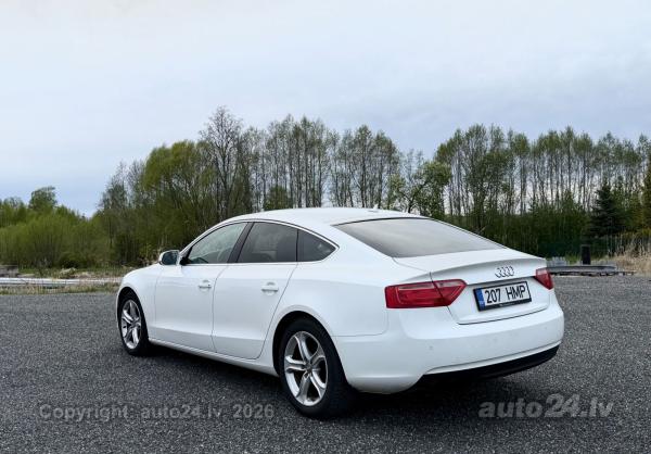 White Audi A5 2012 in Tartu, with an engine capacity of 2.00 L and mileage of 299 thousand km for 6900 €, photo 5 on AUTOMOTO.COM.LV