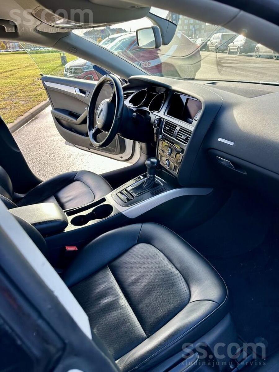 White Audi A5 2012 in Riga, with an engine capacity of 2.00 L and mileage of 108 thousand km for 13200 €, photo 5 on AUTOMOTO.COM.LV