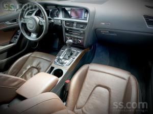 White Audi A5 2012 in Riga, with an engine capacity of 3.00 L and mileage of 270 thousand km for 9900 €, photo 13 on AUTOMOTO.COM.LV