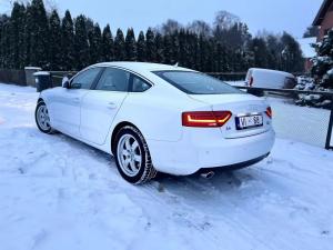 White Audi A5 2012 in Grobiņa, with an engine capacity of 3.00 L and mileage of 284 thousand km for 11500 €, photo  on AUTOMOTO.COM.LV