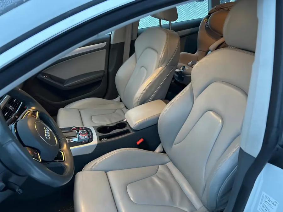 White Audi A5 2012 in Grobiņa, with an engine capacity of 3.00 L and mileage of 284 thousand km for 11500 €, photo 8 on AUTOMOTO.COM.LV