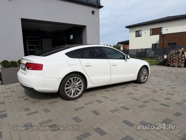 White Audi A5 2012 in Tallinn, with an engine capacity of 2.00 L and mileage of 205 thousand km for 12499 €, photo 3 on AUTOMOTO.COM.LV