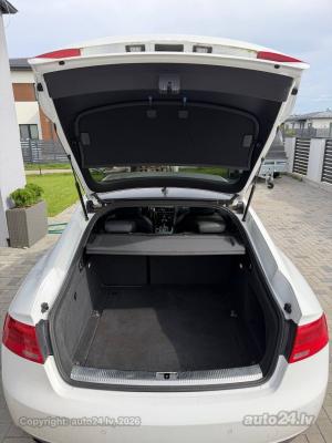 Balts Audi A5 2012 Tallina, ar dzinēja tilpumu 2.00 L un nobraukumu 205 tūkst. km par 12499 €, foto 10 vietnē AUTOMOTO.COM.LV
