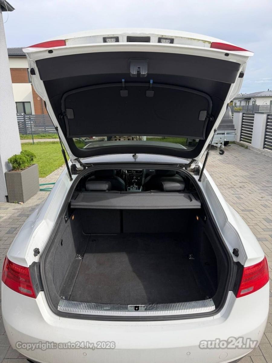 Balts Audi A5 2012 Tallina, ar dzinēja tilpumu 2.00 L un nobraukumu 205 tūkst. km par 12499 €, foto 10 vietnē AUTOMOTO.COM.LV