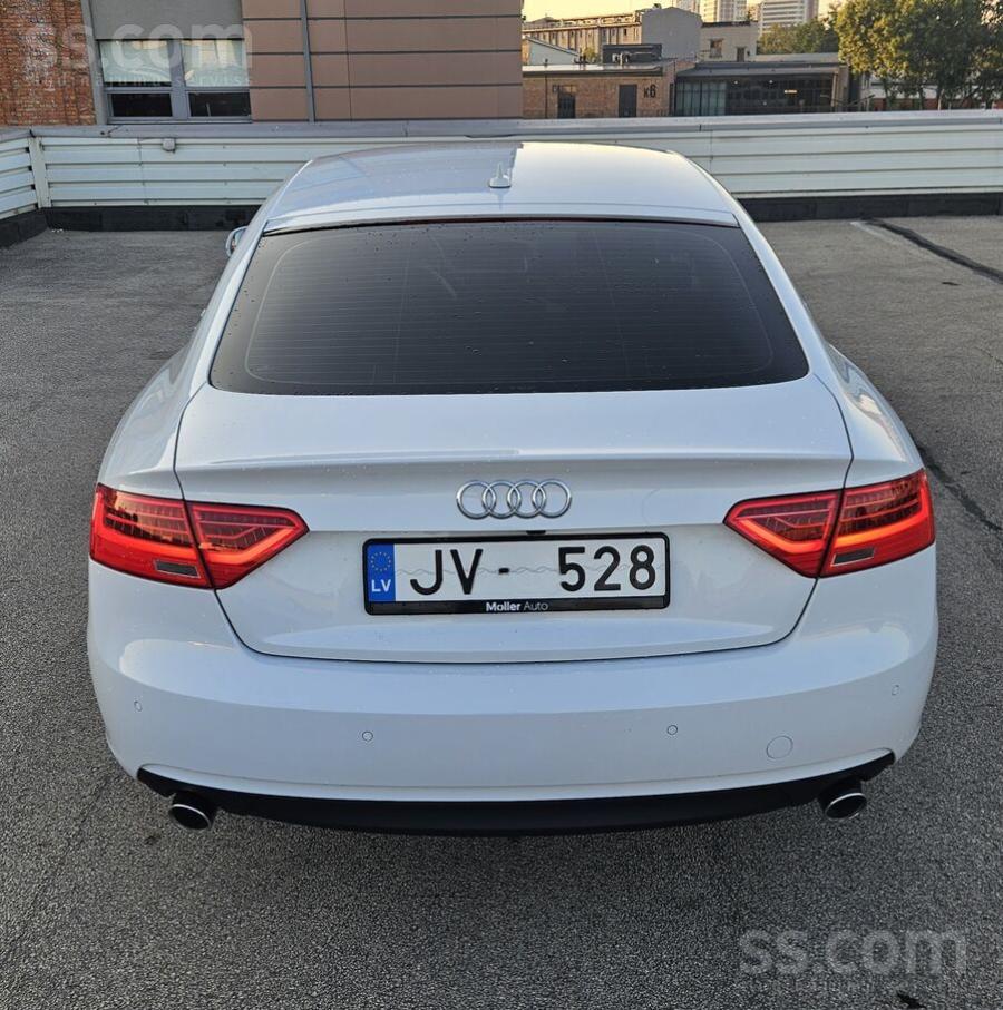 White Audi A5 2013 in Riga, with an engine capacity of 3.00 L and mileage of 144 thousand km for 14750 €, photo 9 on AUTOMOTO.COM.LV