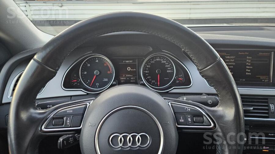 White Audi A5 2013 in Riga, with an engine capacity of 3.00 L and mileage of 144 thousand km for 14750 €, photo 16 on AUTOMOTO.COM.LV