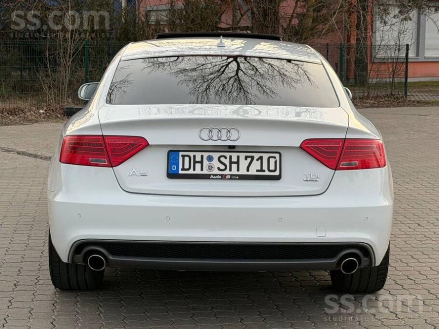 Balts Audi A5 2014 Rīga, ar dzinēja tilpumu 3.00 L un nobraukumu 0 tūkst. km par 11990 €, foto 10 vietnē AUTOMOTO.COM.LV