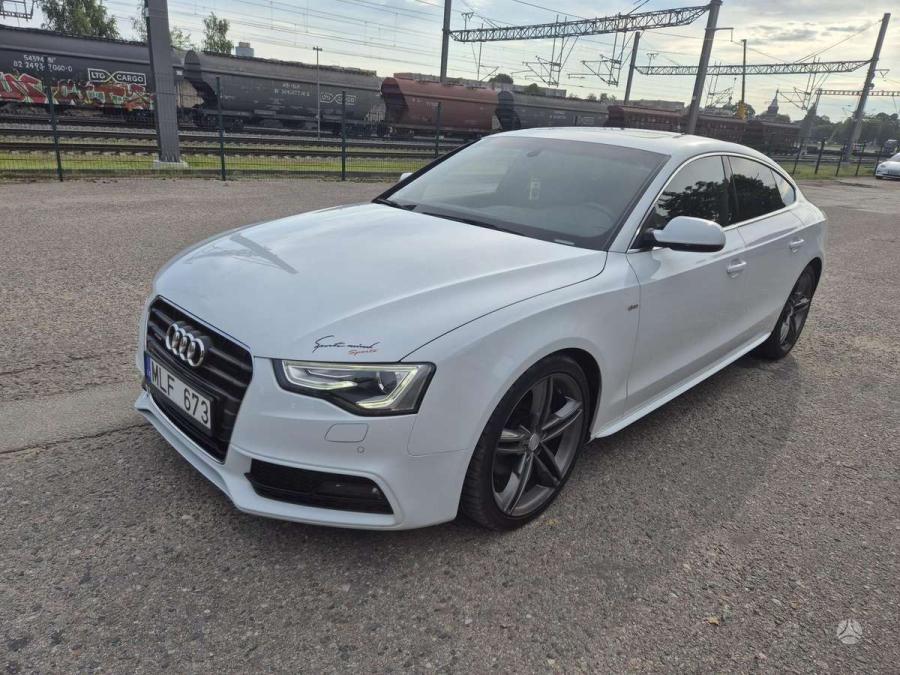 White Audi A5 2014 in Siauliai, with an engine capacity of 3.00 L and mileage of 245 thousand km for 9950 €, photo 1 on AUTOMOTO.COM.LV