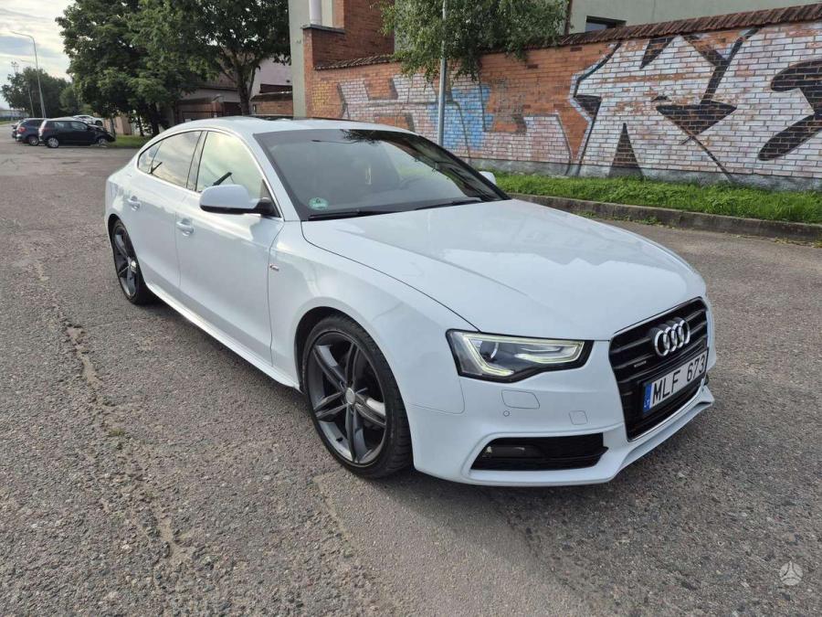 White Audi A5 2014 in Siauliai, with an engine capacity of 3.00 L and mileage of 245 thousand km for 9950 €, photo 4 on AUTOMOTO.COM.LV