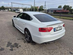 White Audi A5 2014 in Siauliai, with an engine capacity of 3.00 L and mileage of 245 thousand km for 9950 €, photo 5 on AUTOMOTO.COM.LV