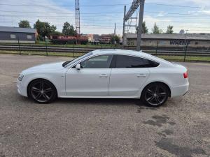 White Audi A5 2014 in Siauliai, with an engine capacity of 3.00 L and mileage of 245 thousand km for 9950 €, photo 9 on AUTOMOTO.COM.LV