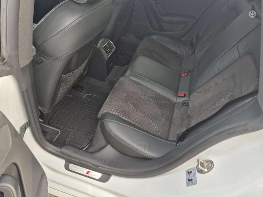 White Audi A5 2014 in Siauliai, with an engine capacity of 3.00 L and mileage of 245 thousand km for 9950 €, photo 13 on AUTOMOTO.COM.LV