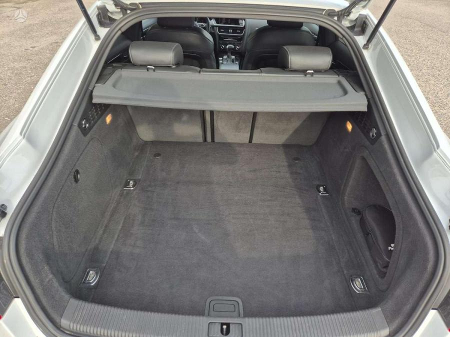 White Audi A5 2014 in Siauliai, with an engine capacity of 3.00 L and mileage of 245 thousand km for 9950 €, photo 14 on AUTOMOTO.COM.LV