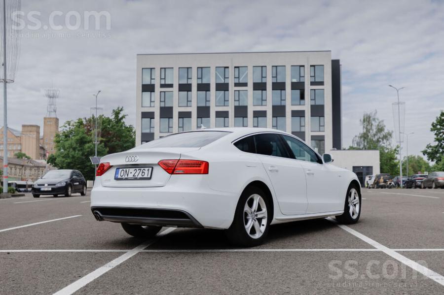 Balts Audi A5 2015 Rīga, ar dzinēja tilpumu 2.00 L un nobraukumu 162 tūkst. km par 11900 €, foto 4 vietnē AUTOMOTO.COM.LV