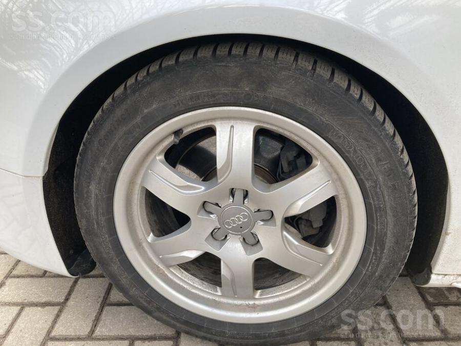 White Audi A5 2015 in Tukums, with an engine capacity of 2.00 L and mileage of 286 thousand km for 12500 €, photo 17 on AUTOMOTO.COM.LV