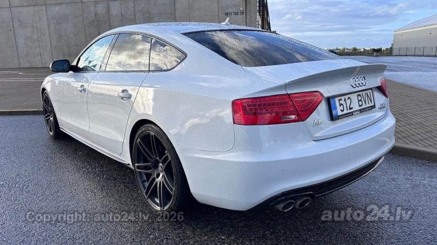 Balts Audi A5 2016 Tallina, ar dzinēja tilpumu 2.00 L un nobraukumu 168 tūkst. km par 18900 €, foto 3 vietnē AUTOMOTO.COM.LV