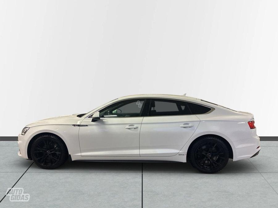 White Audi A5 2017 in Kaunas, with an engine capacity of 0.00 L and mileage of 93 thousand km for 29317 €, photo 4 on AUTOMOTO.COM.LV