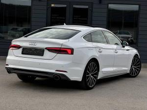 White Audi A5 2017 in Jelgava, with an engine capacity of 2.00 L and mileage of 199 thousand km for 20700 €, photo 5 on AUTOMOTO.COM.LV