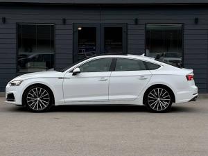 White Audi A5 2017 in Jelgava, with an engine capacity of 2.00 L and mileage of 199 thousand km for 20700 €, photo 6 on AUTOMOTO.COM.LV