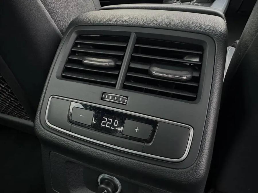 White Audi A5 2017 in Jelgava, with an engine capacity of 2.00 L and mileage of 199 thousand km for 20700 €, photo 11 on AUTOMOTO.COM.LV