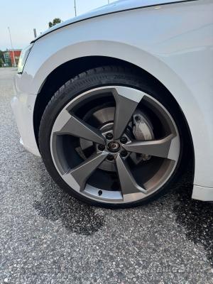 Balts Audi A5 2017 Tallina, ar dzinēja tilpumu 2.00 L un nobraukumu 140 tūkst. km par 26499 €, foto 10 vietnē AUTOMOTO.COM.LV