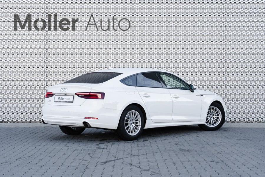 White Audi A5 2019 in Marupe, with an engine capacity of 2.00 L and mileage of 154 thousand km for 19950 €, photo 5 on AUTOMOTO.COM.LV