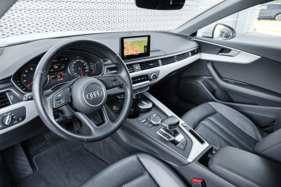 White Audi A5 2019 in Marupe, with an engine capacity of 2.00 L and mileage of 154 thousand km for 19950 €, photo 10 on AUTOMOTO.COM.LV