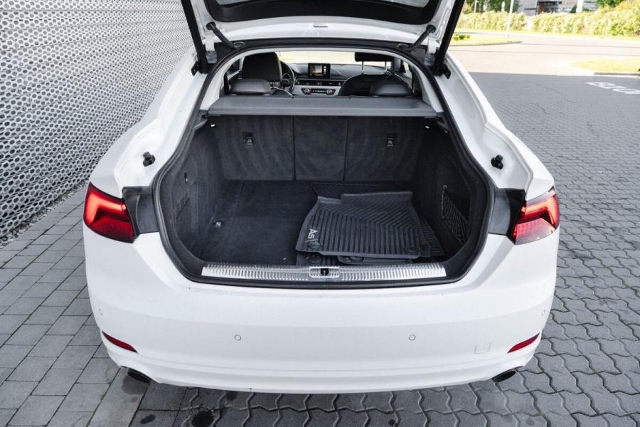 White Audi A5 2019 in Marupe, with an engine capacity of 2.00 L and mileage of 154 thousand km for 19950 €, photo 31 on AUTOMOTO.COM.LV