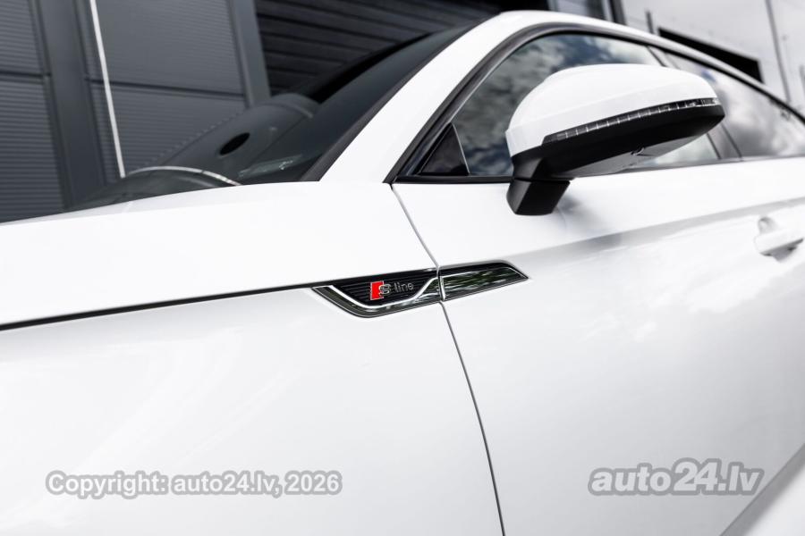 White Audi A5 2021 in Tallinn, with an engine capacity of 2.00 L and mileage of 80 thousand km for 34990 €, photo 11 on AUTOMOTO.COM.LV