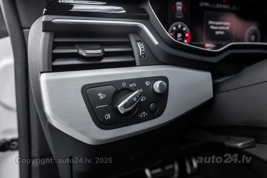 White Audi A5 2021 in Tallinn, with an engine capacity of 2.00 L and mileage of 80 thousand km for 34990 €, photo 30 on AUTOMOTO.COM.LV