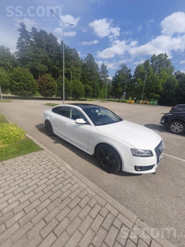 White Audi A5 2010 in Ogre, with an engine capacity of 2.00 L and mileage of 248 thousand km for 8700 €, photo 4 on AUTOMOTO.COM.LV