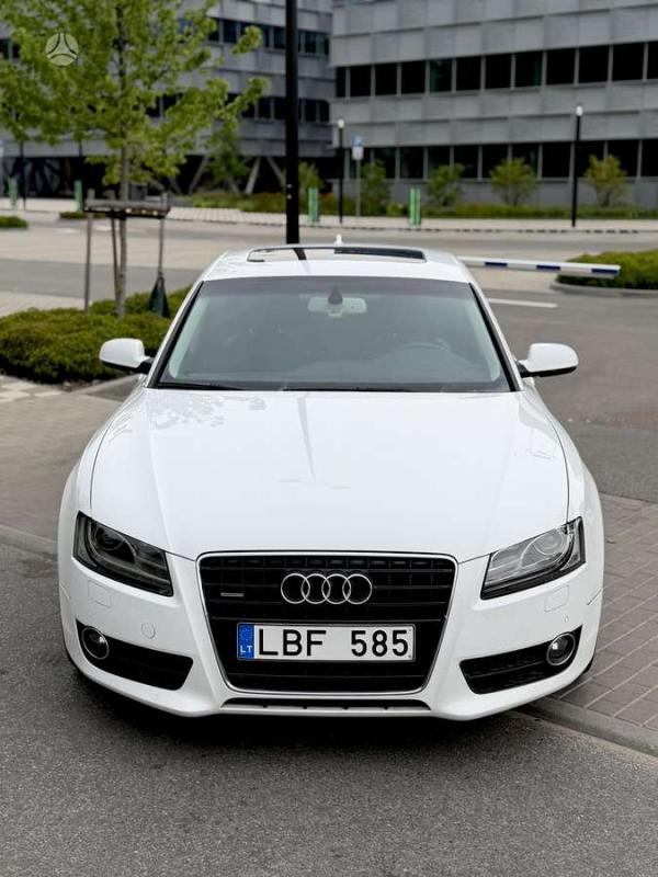 Balts Audi A5 2010 Viļņa, ar dzinēja tilpumu 3.00 L un nobraukumu 290 tūkst. km par 7900 €, foto 3 vietnē AUTOMOTO.COM.LV