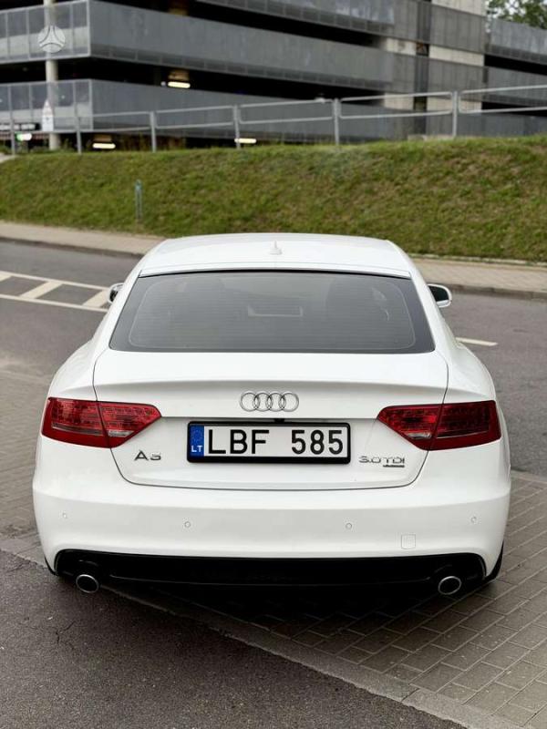 Balts Audi A5 2010 Viļņa, ar dzinēja tilpumu 3.00 L un nobraukumu 290 tūkst. km par 7900 €, foto 5 vietnē AUTOMOTO.COM.LV