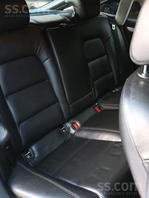 Balts Audi A5 2011 Rīga, ar dzinēja tilpumu 2.70 L un nobraukumu 391 tūkst. km par 6500 €, foto 10 vietnē AUTOMOTO.COM.LV