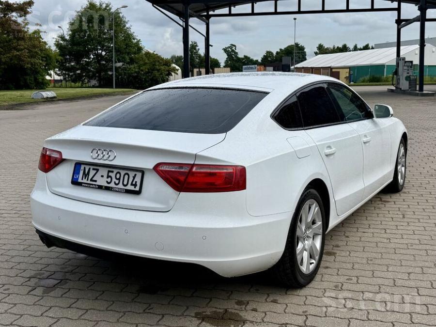 White Audi A5 2011 in Riga, with an engine capacity of 2.00 L and mileage of 350 thousand km for 5290 €, photo 6 on AUTOMOTO.COM.LV