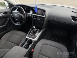 White Audi A5 2011 in Riga, with an engine capacity of 2.00 L and mileage of 350 thousand km for 5290 €, photo 8 on AUTOMOTO.COM.LV