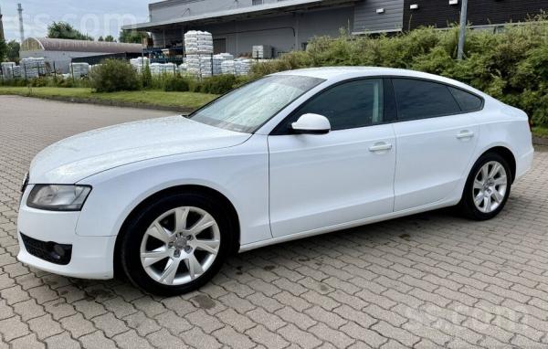 Balts Audi A5 2011 Rīga, ar dzinēja tilpumu 2.00 L un nobraukumu 350 tūkst. km par 5290 €, foto 3 vietnē AUTOMOTO.COM.LV