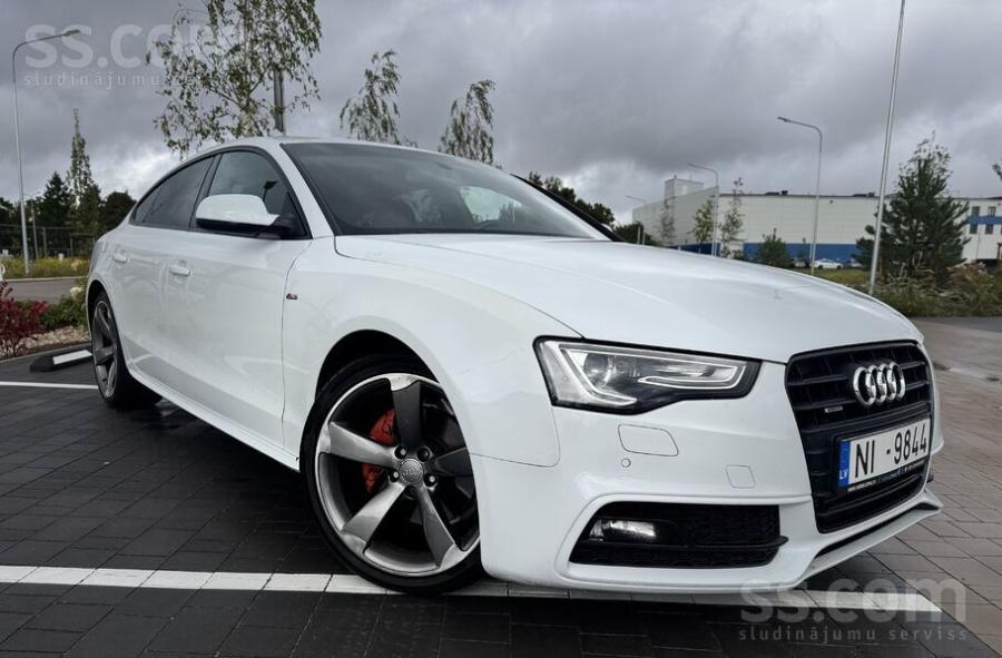 White Audi A5 2012 in Riga, with an engine capacity of 3.00 L and mileage of 279 thousand km for 11990 €, photo 1 on AUTOMOTO.COM.LV