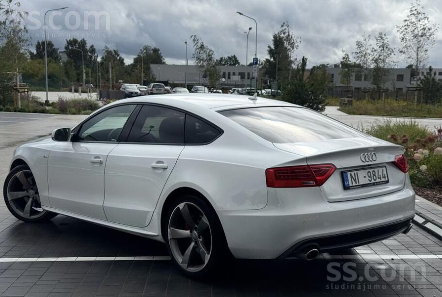 White Audi A5 2012 in Riga, with an engine capacity of 3.00 L and mileage of 279 thousand km for 11990 €, photo 7 on AUTOMOTO.COM.LV