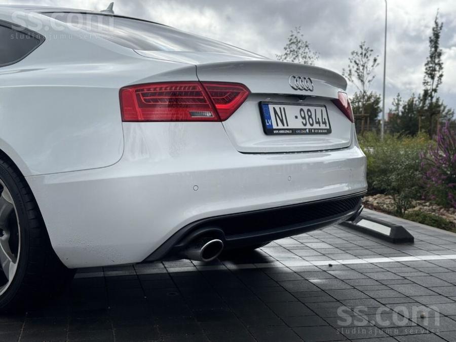 White Audi A5 2012 in Riga, with an engine capacity of 3.00 L and mileage of 279 thousand km for 11990 €, photo 8 on AUTOMOTO.COM.LV