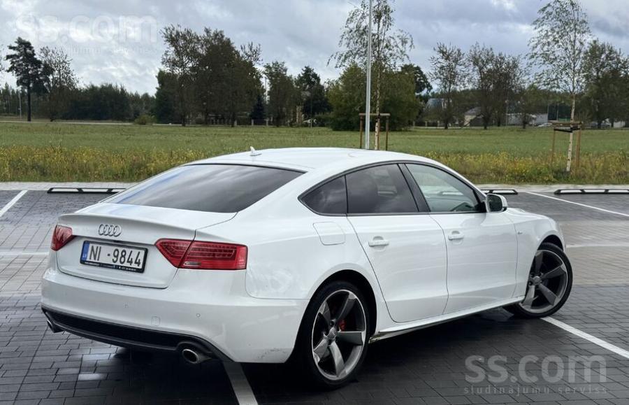 White Audi A5 2012 in Riga, with an engine capacity of 3.00 L and mileage of 279 thousand km for 11990 €, photo 11 on AUTOMOTO.COM.LV