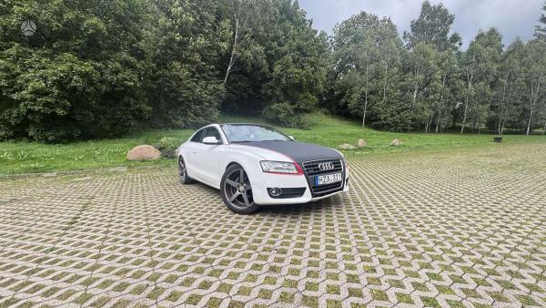 White Audi A5 2012 in Vilnius, with an engine capacity of 1.98 L and mileage of 86 thousand km for 5900 €, photo 1 on AUTOMOTO.COM.LV