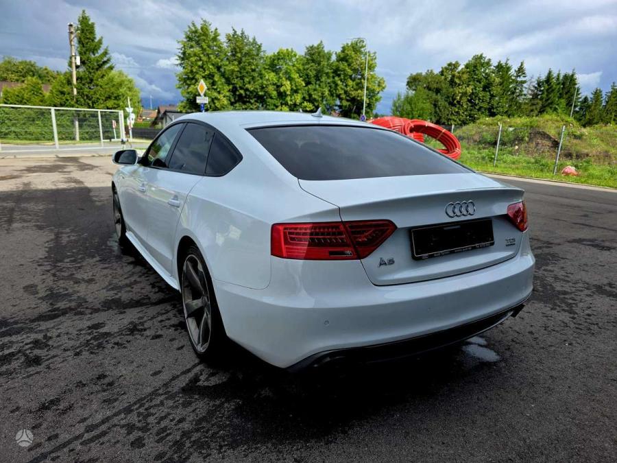 White Audi A5 2014 in Kretinga, with an engine capacity of 3.00 L and mileage of 279 thousand km for 7895 €, photo 5 on AUTOMOTO.COM.LV