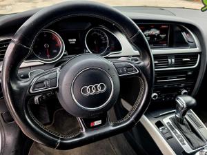 White Audi A5 2014 in Kretinga, with an engine capacity of 3.00 L and mileage of 279 thousand km for 7895 €, photo 18 on AUTOMOTO.COM.LV